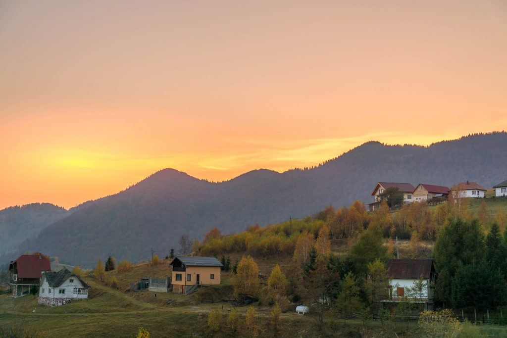 Ce poți să faci în satul Peștera din Brașov- Calatorii de weekend