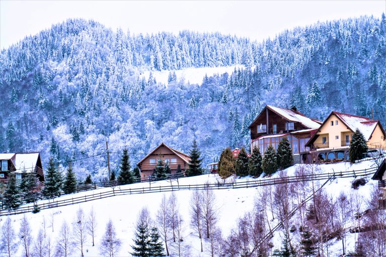 Ce poți să faci în satul Peștera din Brașov- Calatorii de weekend